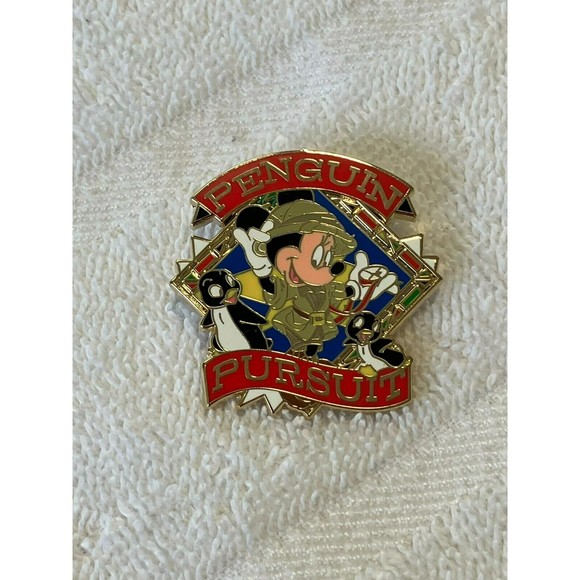 Disney | Accessories | Adventures By Disney Explorer Minnie Mouse ...
